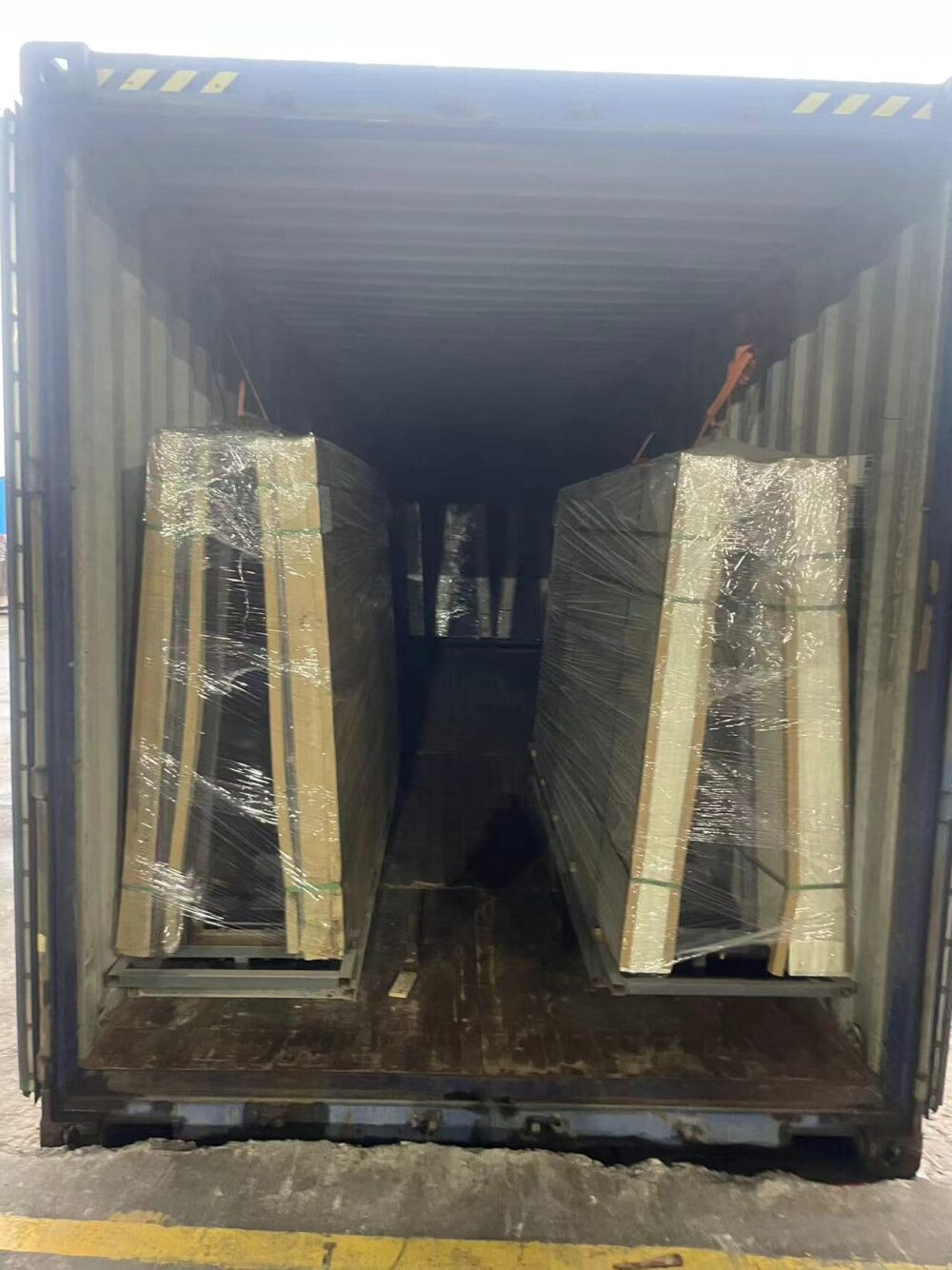 Sintered Stone Slabs Load Container Detail - LINX SURFACES